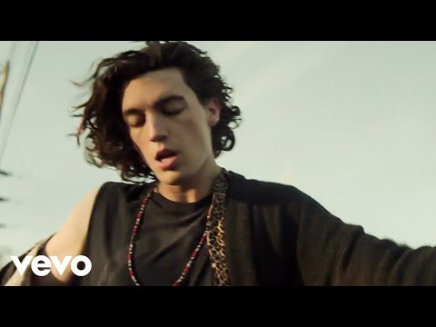 ILYSB by Lany Lyrics Meaning - Exploring the Depths of an Affectionate ...