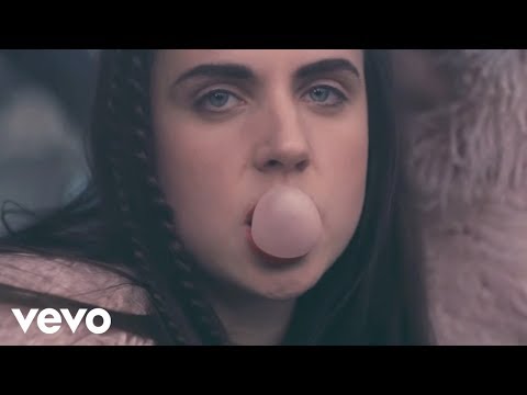 Don't Wanna Dance by MØ Lyrics Meaning - The Melancholic Rebellion of a ...